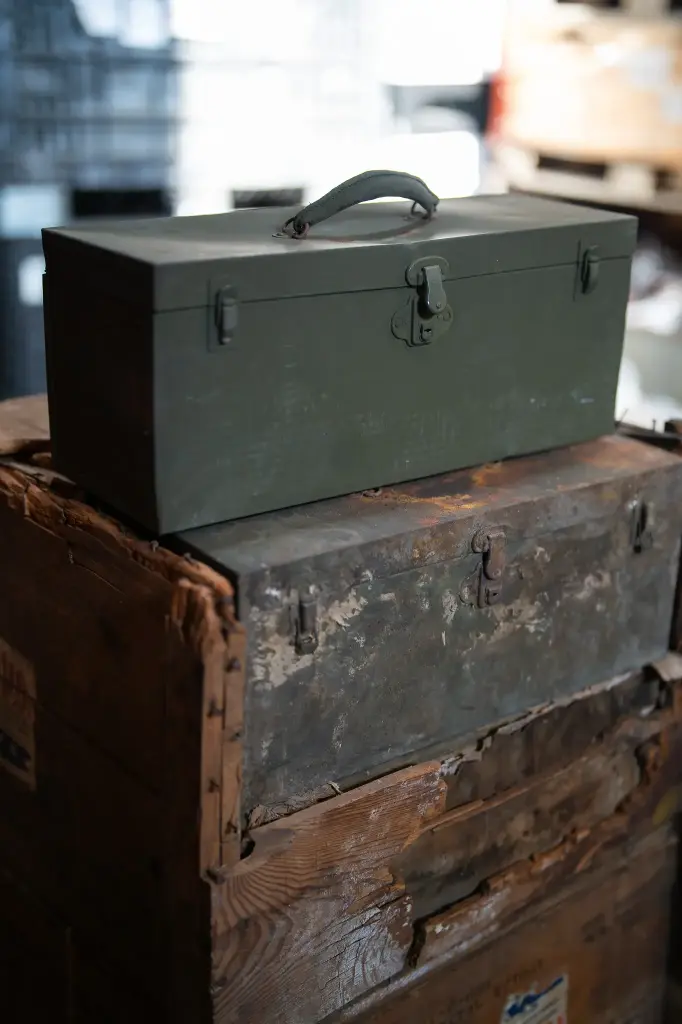 U.S. Tool Box 1942 | Mutual Defense | Unissued | Swiss Link